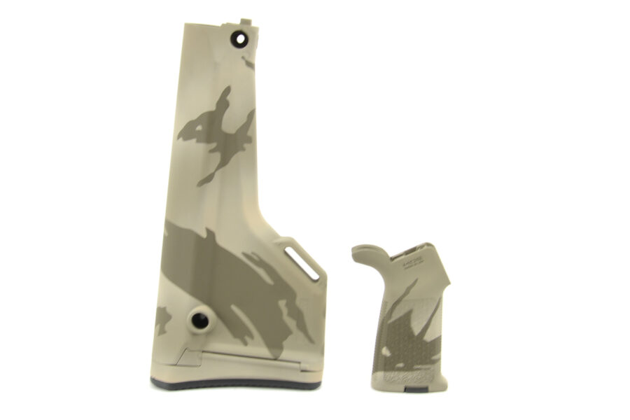 Magpul Moe Rifle Stock Mil-spec and MOE Grip Combo - Shadowcam Desert